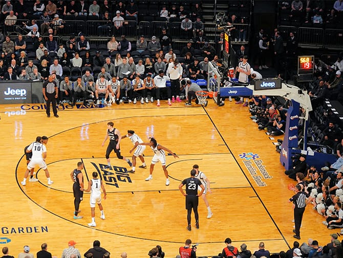 College Basketball in New York - NewYork.com.au